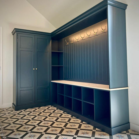 Corner Boot Room Bench – Ely Farmhouse Furniture